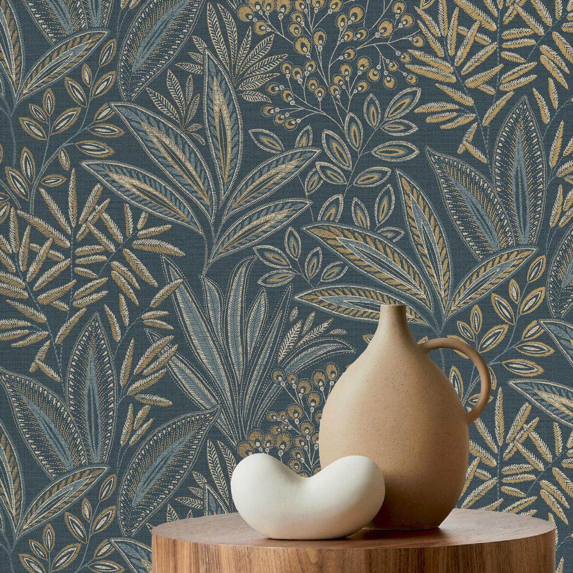 Sahara Leaf Fern Navy Wallpaper | Fern Patterned Wallpaper | M1784 ...