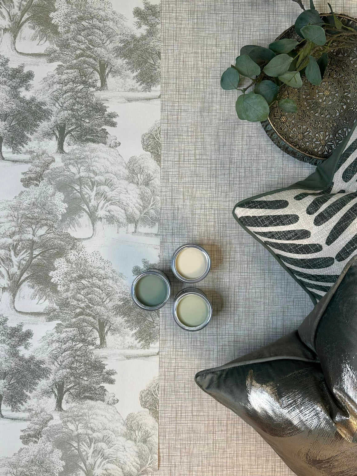 Paul Moneypenny Wallpaper Collection Belvoir Forest Green - Nobletts – Nobletts Wallpaper
